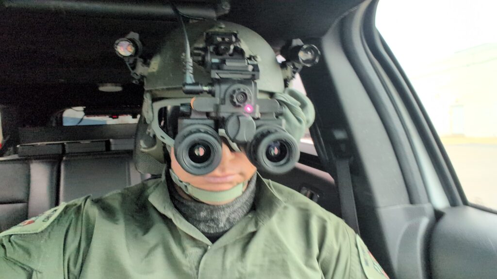 DL-31S/DNV-31S Binocular Digital Night Vision Goggles - VIE TACTICAL